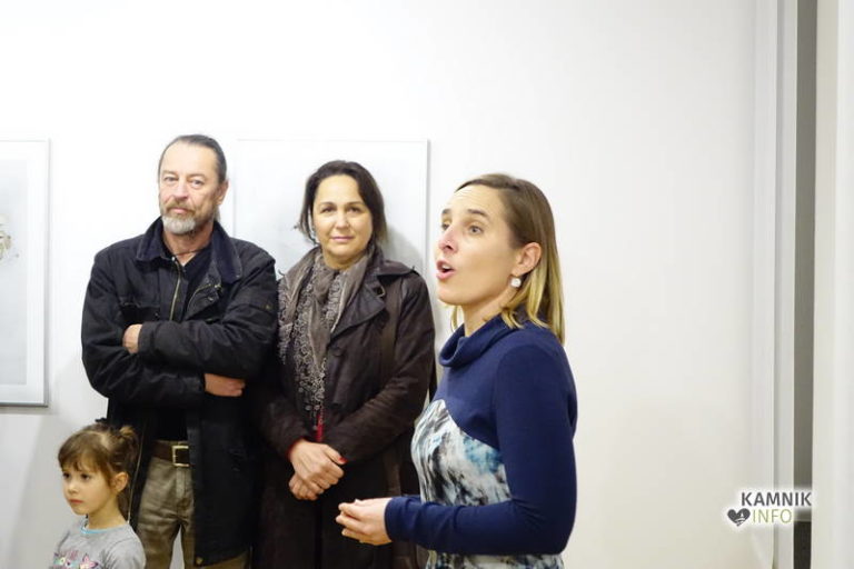 Glasbeno-fotografska (med)igra otrok in Egona Bajta