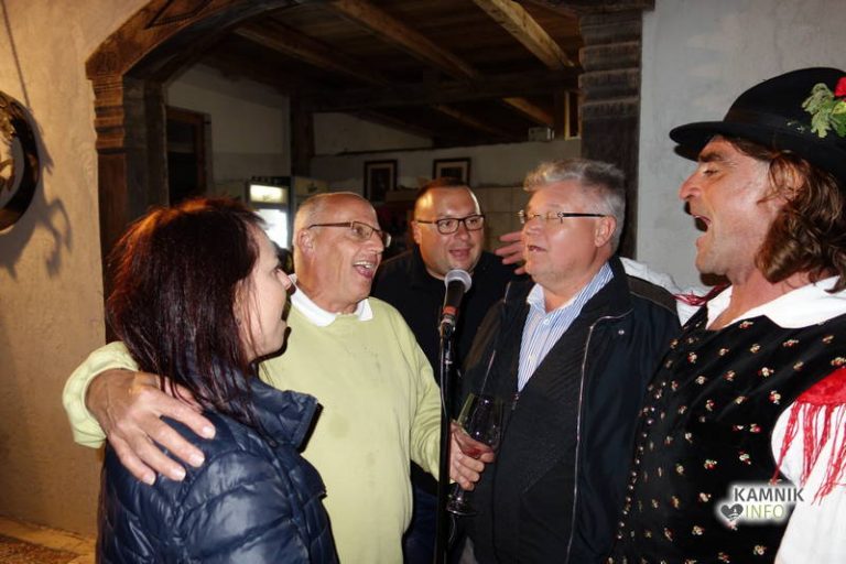 Blagoslov nove kapelice pri Grkmanovi domačiji v Tunjicah