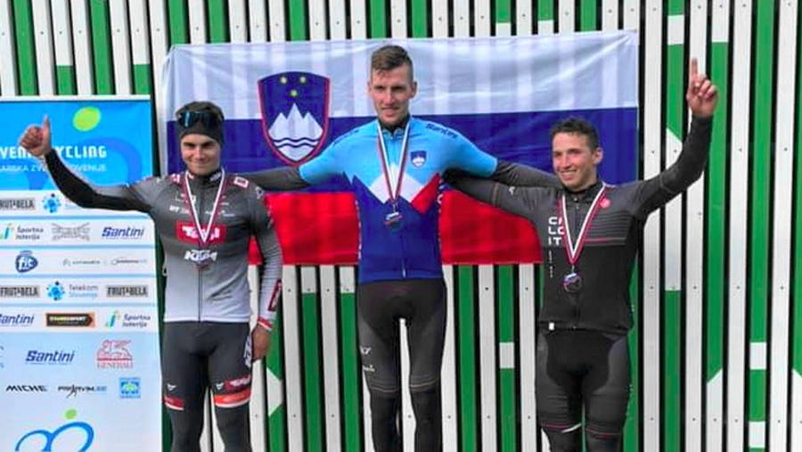 Rok Naglič je postal prvi državni prvak v kratkem krosu