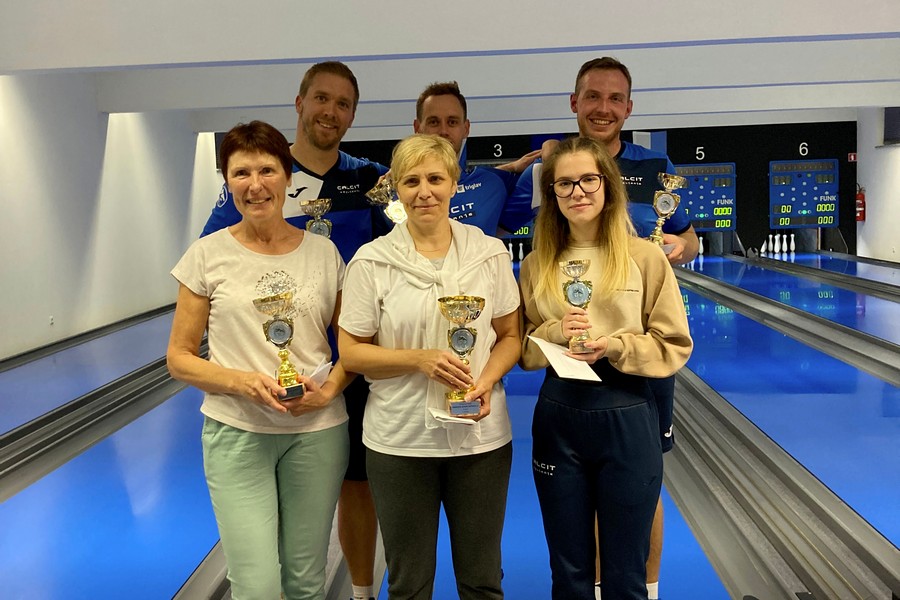 Irena Koprivc in Gašper Burkeljca sta zmagovalca 16. Memoriala Slavka ...